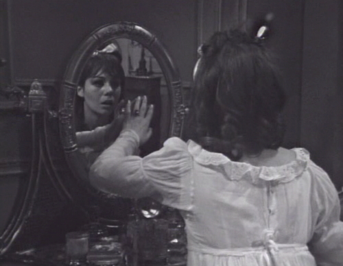 Episode 248: Damsel in This Dress | Dark Shadows Every Day