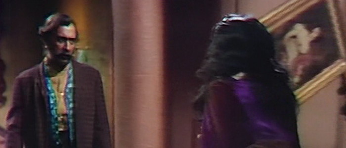 Episode 820: The Hand Shakedown | Dark Shadows Every Day